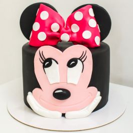 Minnie Mouse Cake